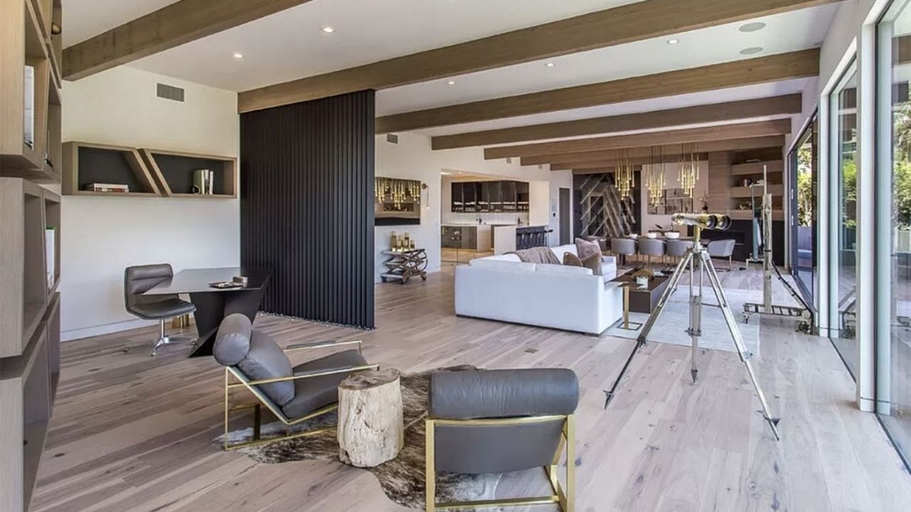 Selling Sunset’s Jason Oppenheim puts his home on the market