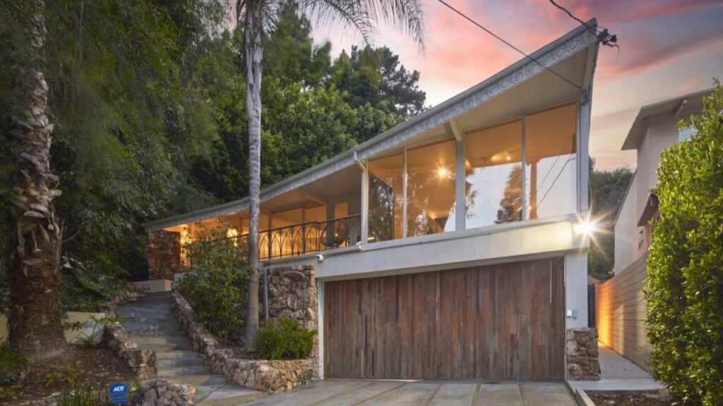 Doja Cat selling her Beverly Hills home