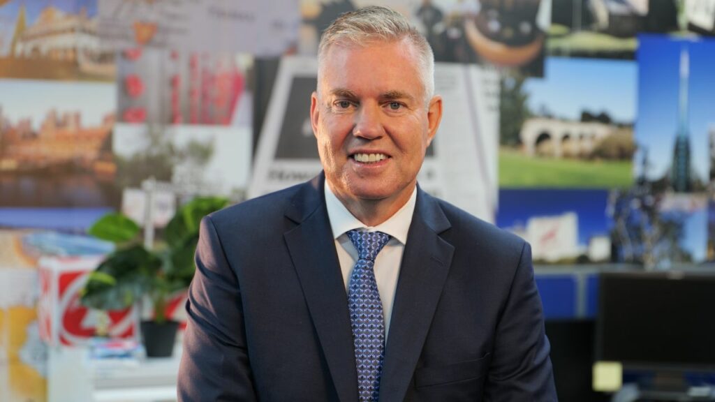 First National CEO Ray Ellis to step down