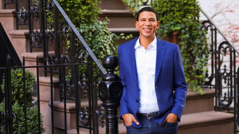 Compass settles commissions law suit