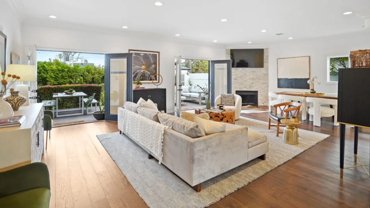 1980s pop icon Taylor Dane lists her San Fernando Valley home