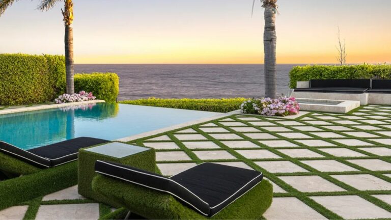 Model life at Yolanda Hadid's former Malibu mansion