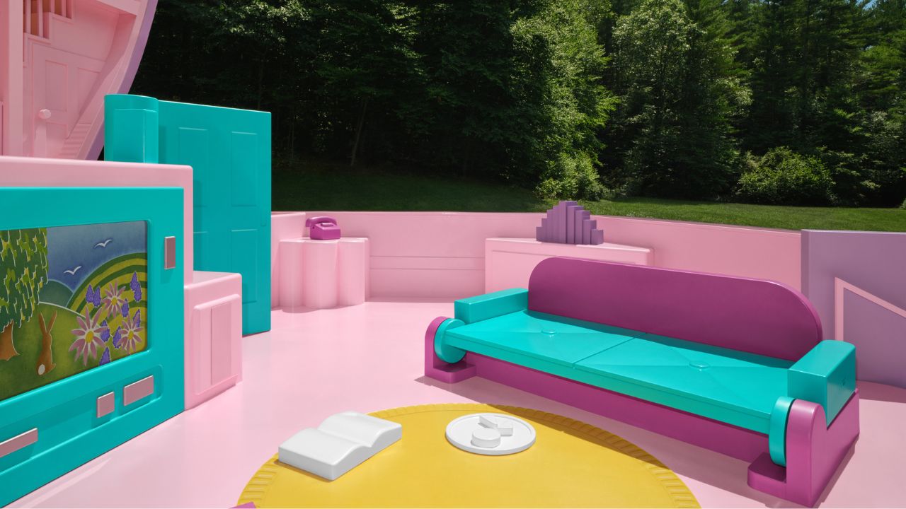 Step inside Polly Pocket's life-sized dream compact adventure