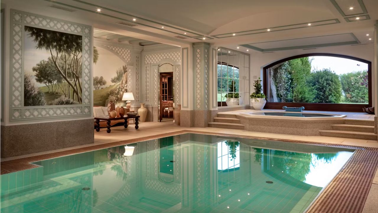 Silvio Berlusconi's "bunga bunga" villa on track for record-breaking sale